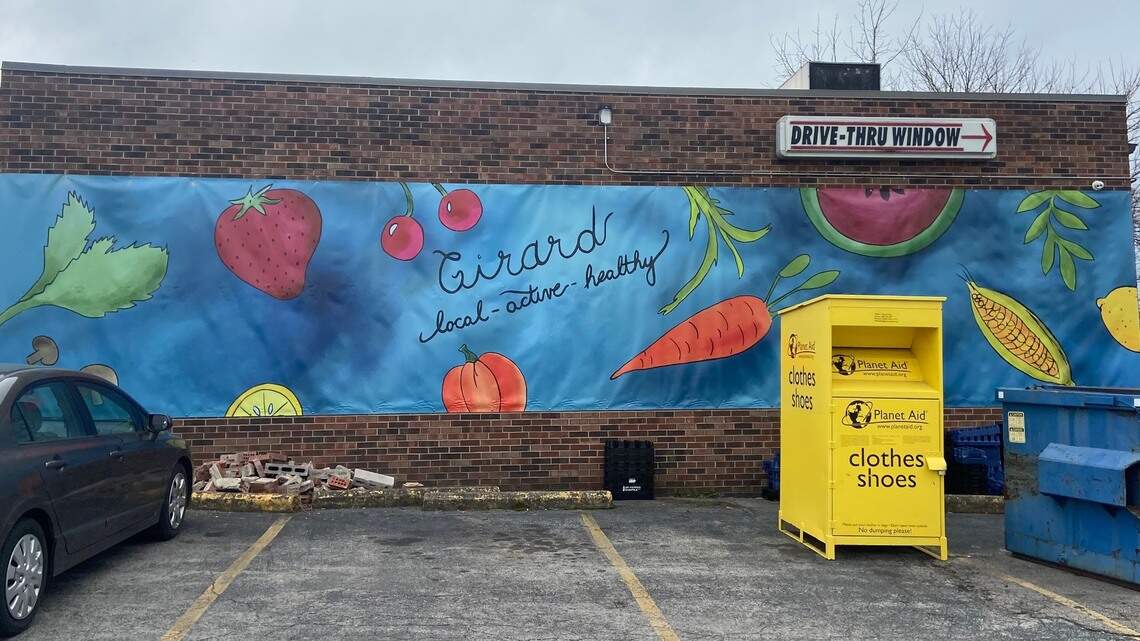 Trumbull Neighborhood Partnership installs healthy food mural ...