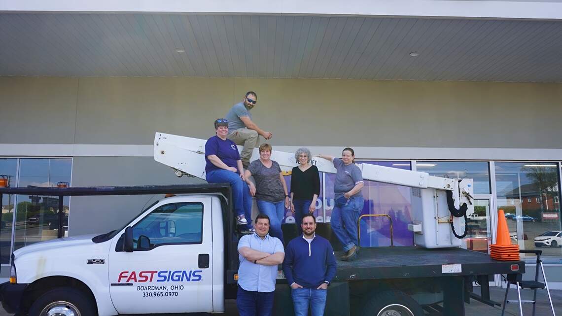 New FASTSIGNS owners drive custom branding in Youngstown | Mahoning Matters